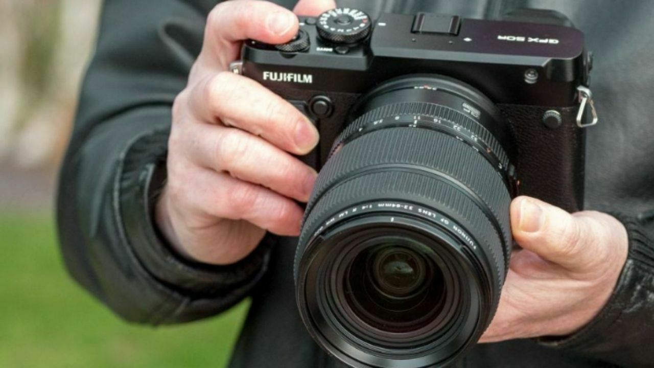 Jika Suka Fotografi, Kalian Wajib Tahu Jenis-Jenis Kamera Ini!